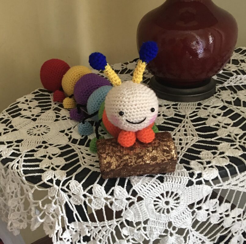 Colorful Centipede - Roja crochet